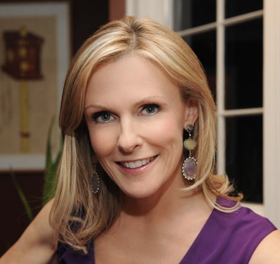 Book Lisa Hughes - TKC [2024]